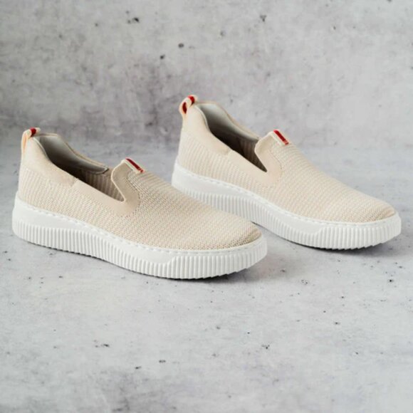 Sofft | Shoes | New Sofft Frayda Comfort Slip On Sneakers Beige For ...